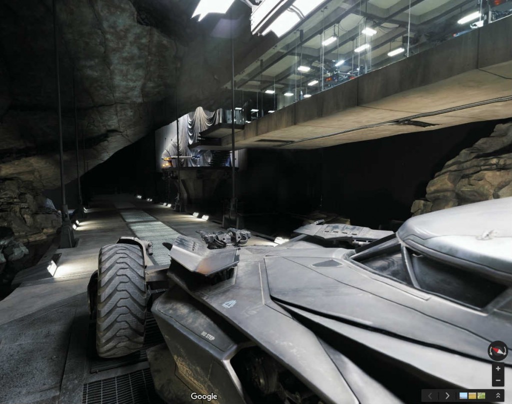 Se Bruce Waynes Batcave på Street View - Bio.nu